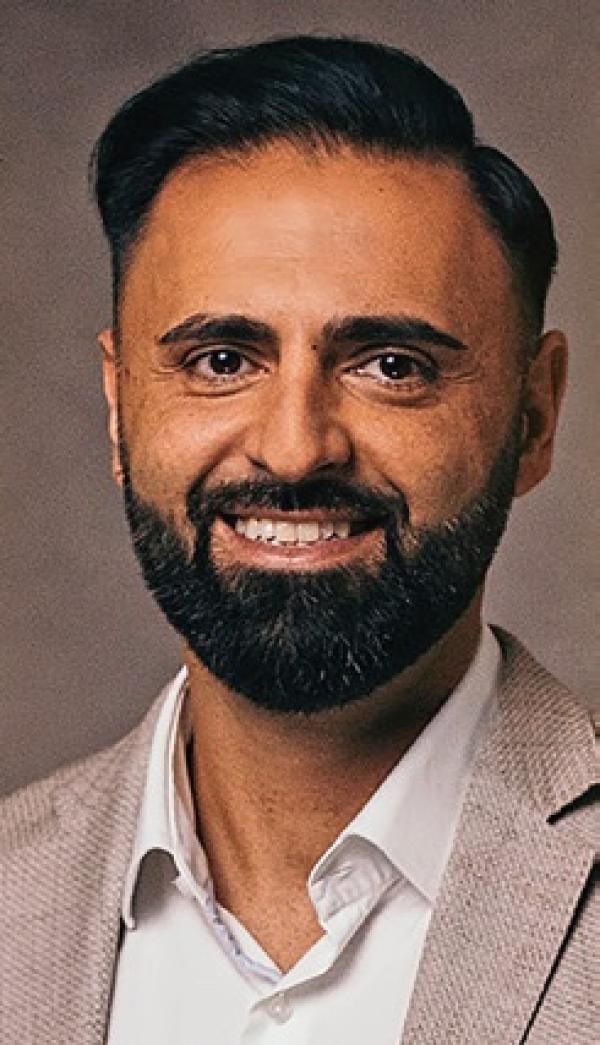 Nima Kalantari und Andreas Schmeichel